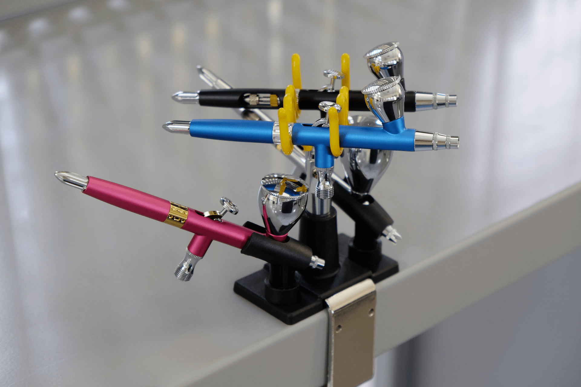 Airbrush Stand – HD-01 - CYC 銓鎰成有限公司